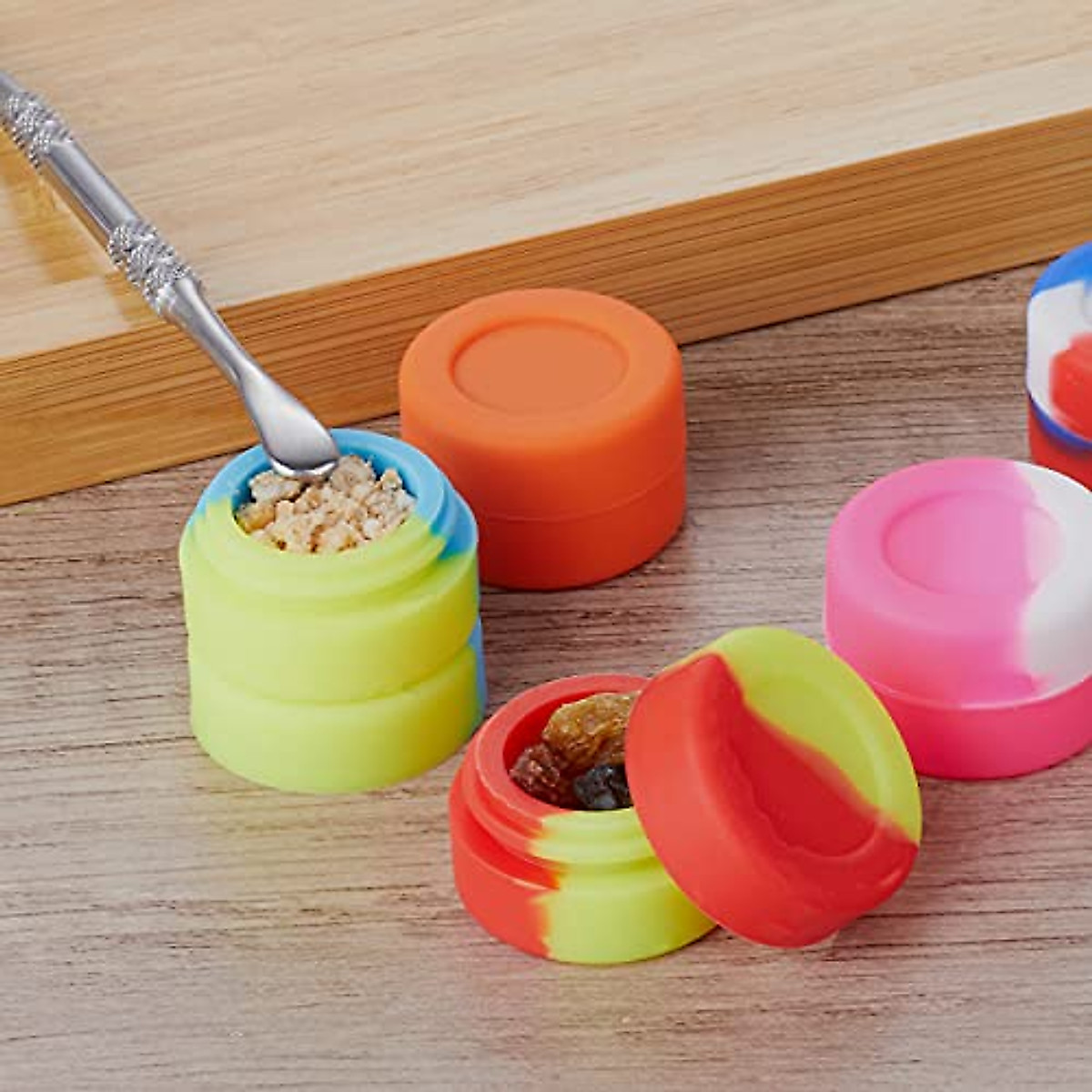 Silicone Wax Container 3ml 50 Pieces Non-Stick Silicone Jars Wax Concentrate Container with Wax Carving Tool and Silicone Mat for Home Travel Business, Random Color