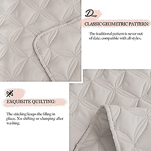 Exclusivo Mezcla Bed Quilt Set Queen Size for All Seasons, Stitched Pattern Quilted Bedspread/ Bedding Set/Coverlet with 2 Pillowshams, Lightweight and Soft, Bone