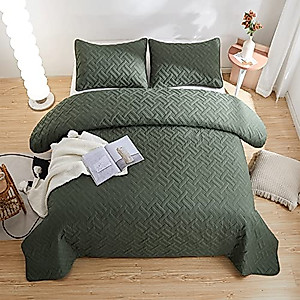 beeweed Quilt Set King Size 3 Pieces, Lightweight Microfiber Basket Pattern Bedspreads for All Season, Olive Green Soft Summer Coverlet Set with Ultrasonic Quilting Technology (1 Quilt,2 Pillow Shams)