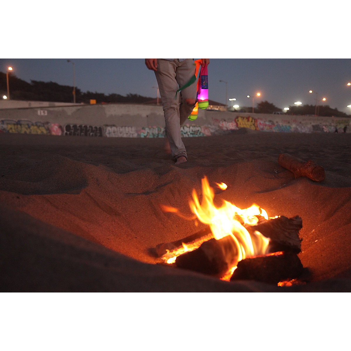 Foxtail LED - Outdoor Throw and Catch Light Up Game - Foam Ball & Tail Glow at Night - Play in the Dark - Fun Gift Idea for Kids & Adults, Boys & Girls