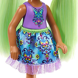 Barbie Dreamtopia Chelsea Sprite Doll, 7-inch, with Green Hair Wearing Fashion and Accessories, Multi (GJJ95)