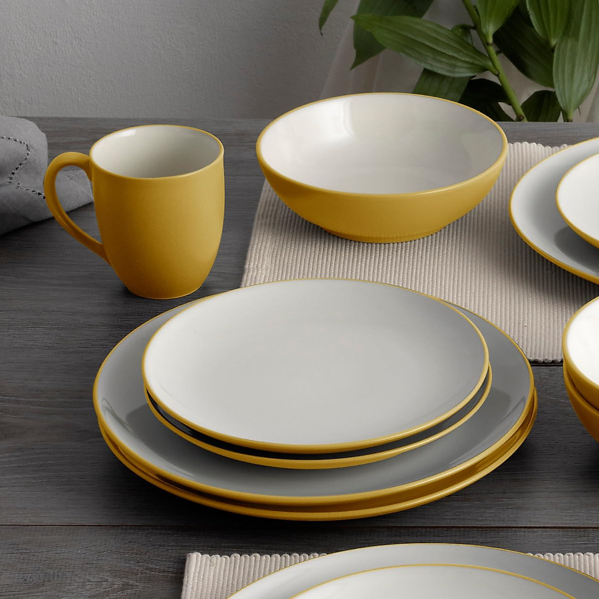 Noritake Colorwave Mustard 4-Piece Place Setting, Black
