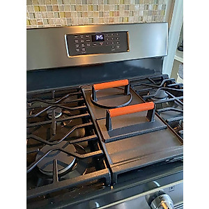 Firsgrill Burger Press 7.08" Round,Heavy-Duty Cast Iron Smash Burger Press Meat Steak With Wood Handle for Blackstone Camp chef Pitboss Weber Griddle Grills(Round)