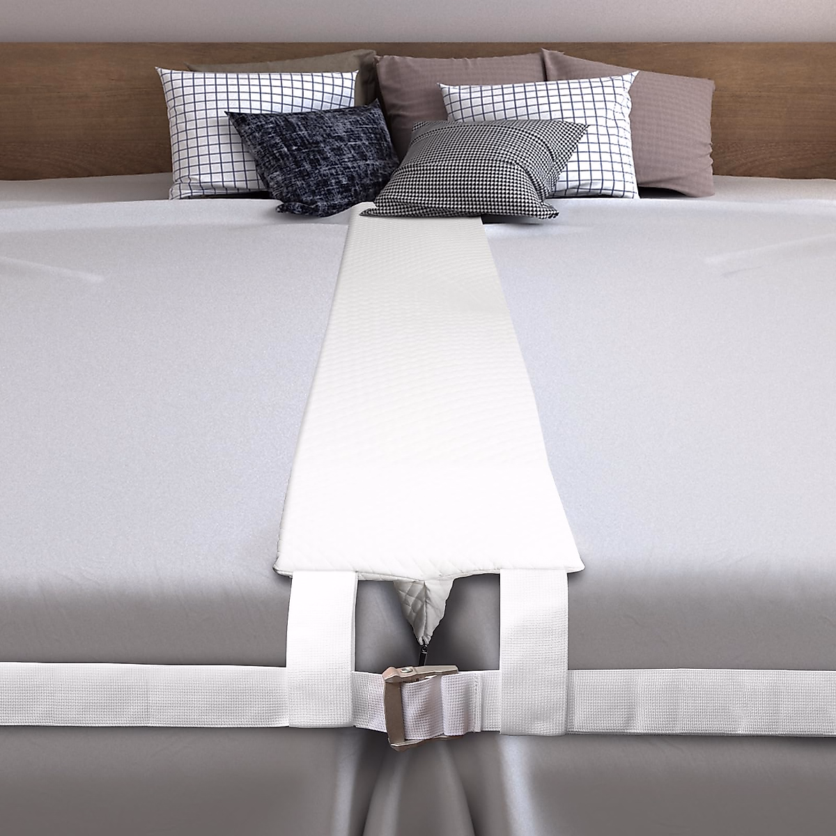 Bed Bridge Twin to King Converter Kit, Split King Gap Filler Mattress Bed Connector, One-Piece Foam with Detachable Cover for Stayover, Family, Vacation Rentals