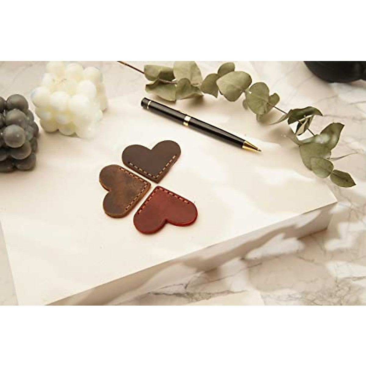 Personalized Premium Leather Heart Bookmarks, Custom Bookmark, Leather Heart Shaped Book Mark, Reader Gift, Gift for him, Gift for her (Red)