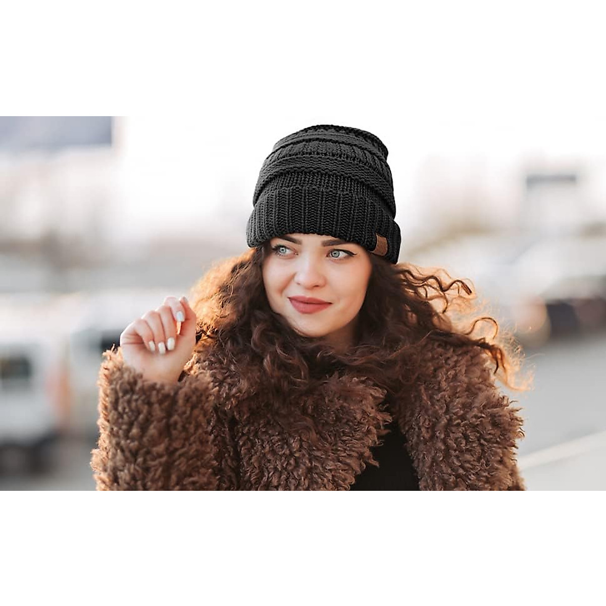 Market & Layne Beanie for Women - Warm Winter Beanies Women Thick Chunky Knit Black Beanie Hats for Women Winter Hats for Women (Black)