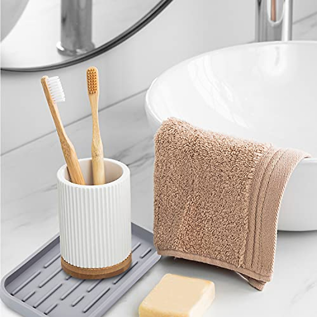 Cheer Collection Soap and Sponge Holder - Silicone Non-Slip Kitchen Counter Sink Organizer and Storage Tray, Medium