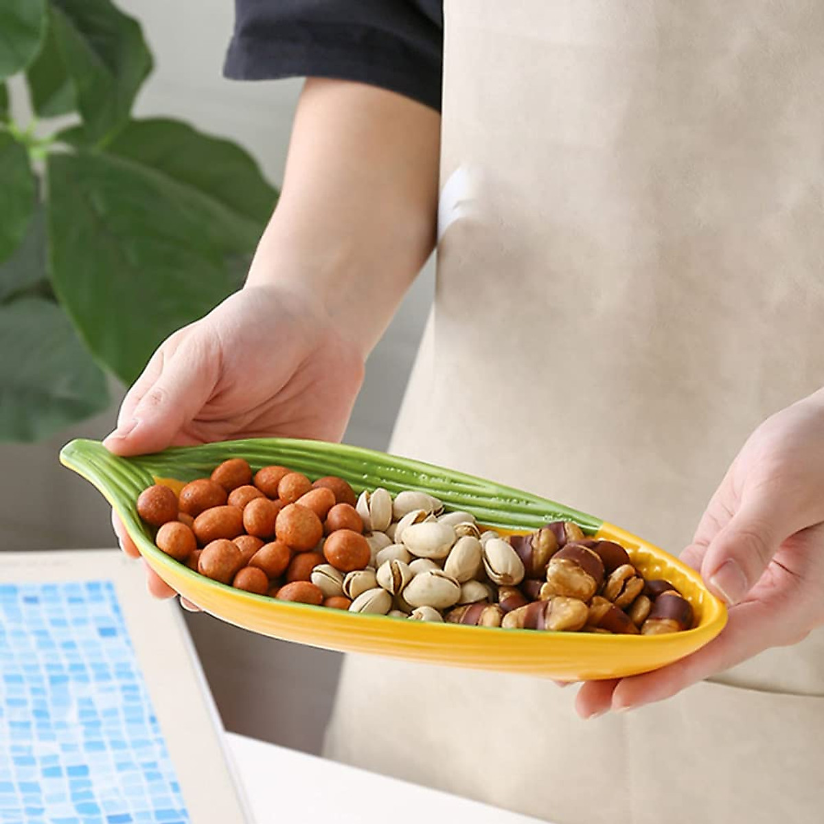 Corn Holder Ceramic Serving Corn Shape Dishes Ceramic Dining Table Snack Plate Cheese Platter Appetizer Trays Dinnerware Supplies for Snack Food Nuts Porcelain Dinner Plates Corn Cob Trays