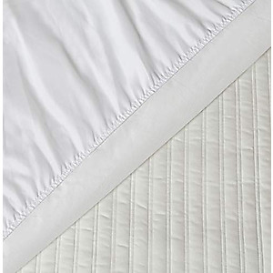 kathy ireland Microfiber Waterproof Mattress Pad (Topper) -18'' Stretchable Pocket, King, White