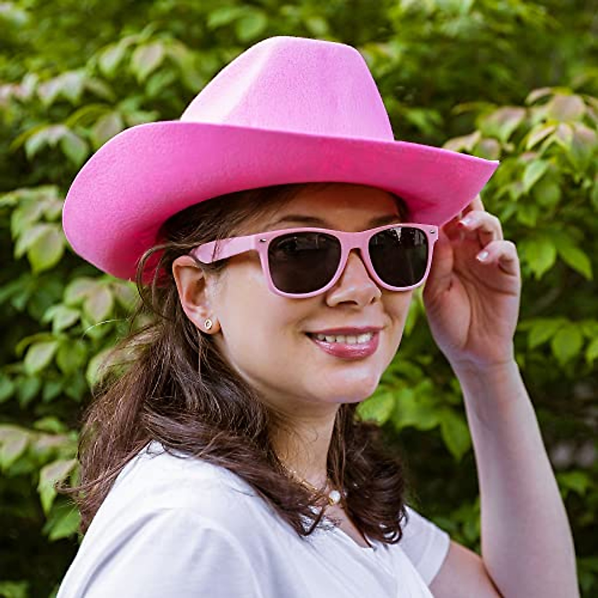 Chug Buddy Set of 7 Cowgirl Hats Bride Cowgirl Hat with Bride to Be Sash and Veil for Bachelorette Party- Favors, Supplies, Decorations, Gifts