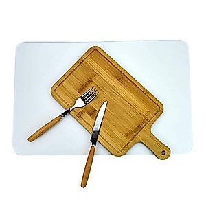 YoleShy 6 Pcs Plastic Placemats, Heat Resistant Washable Table Mats for Dining, Kitchen (17'' x 11'')