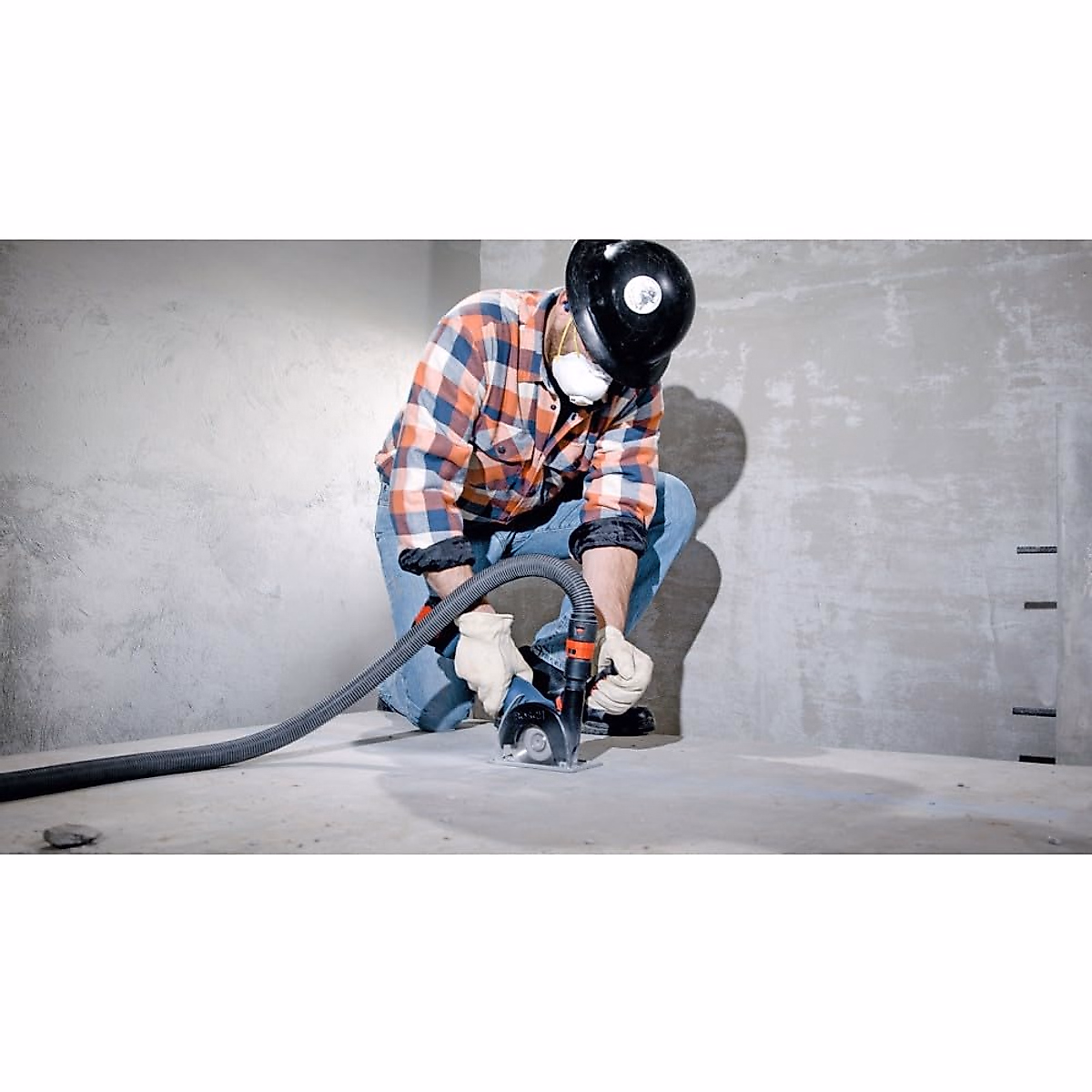 BOSCH GWS18V-13CB14 PROFACTOR™ 18V Connected-Ready 5 – 6 In. Angle Grinder Kit with (1) CORE18V® 8 Ah High Power Battery