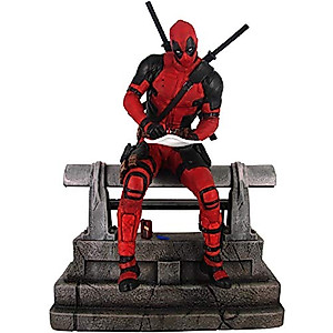Marvel Premier Collection: Deadpool (Movie Version) Statue, Multicolor