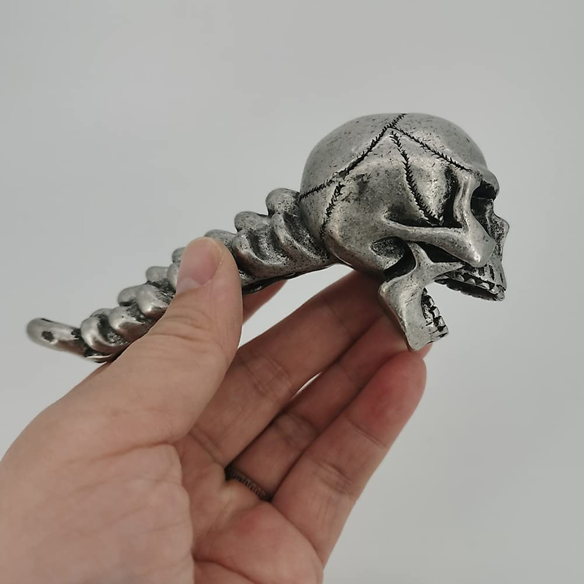 Beer Bottle Opener Halloween Skull Head Bottle Opener Skeleton Bottle Opener Keychain Beverage Bottle Opener for Decor