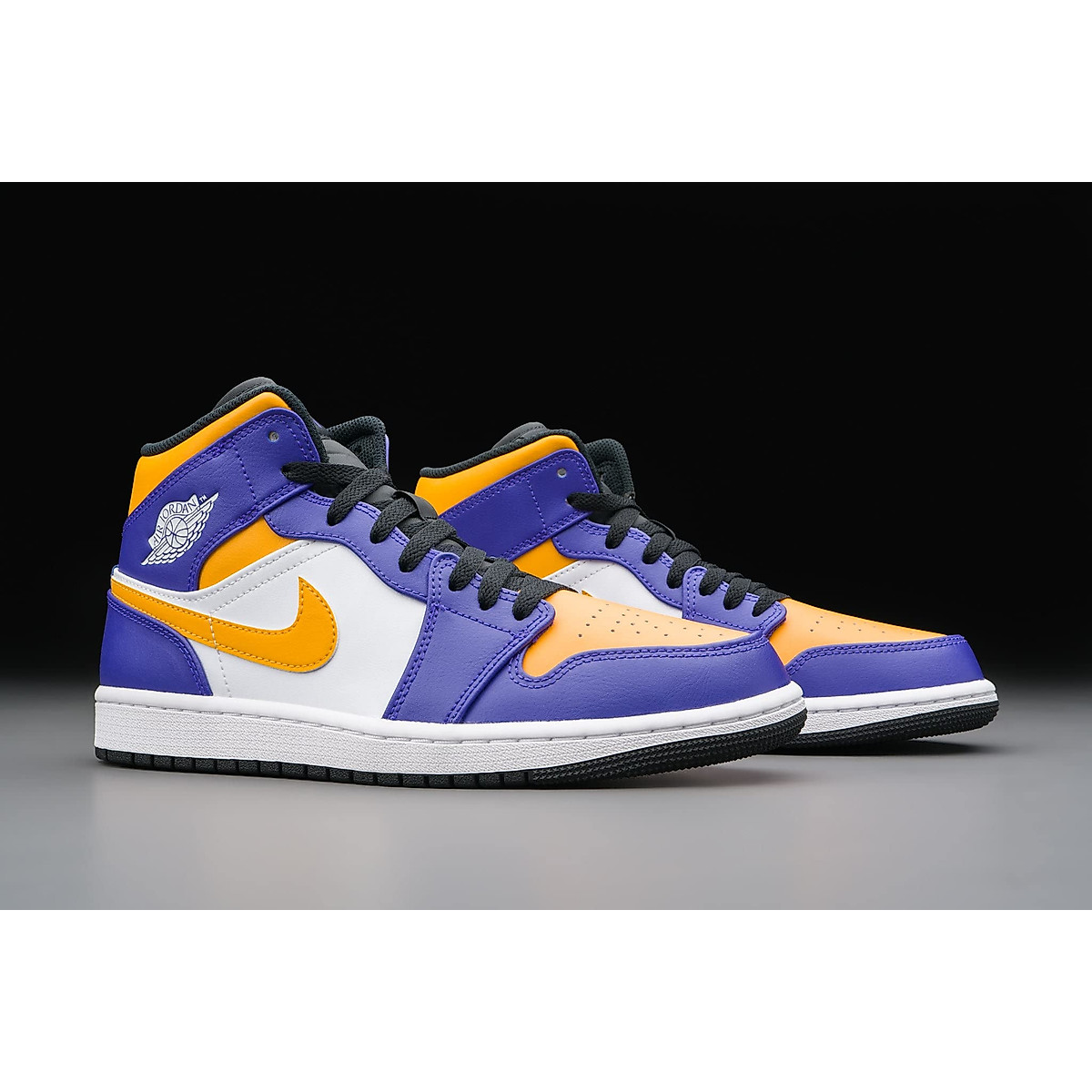 Jordan Men's Air Jordan 1 Mid, Dark Concord/Taxi-white-black, 10