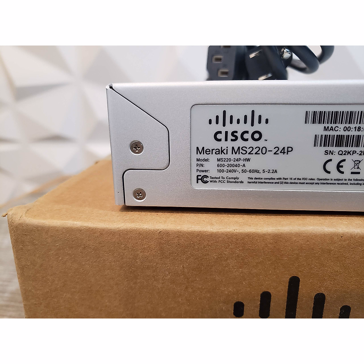 Cisco Meraki MS220-24P-HW 24 Port PoE 4 SFP Gigabit Network Switch (Renewed)