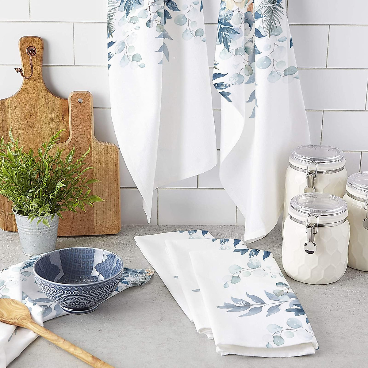 ZOE GARDEN Blue Christmas Kitchen Towels,Absorbent Microfiber Kitchen Dish Hand Tea Bath Towel,Quick Dry Cleaning Cloth Dishclothes Decorative Sets, Eucalyptus Leaves Flower Snowflake (4-PC, 18x28)