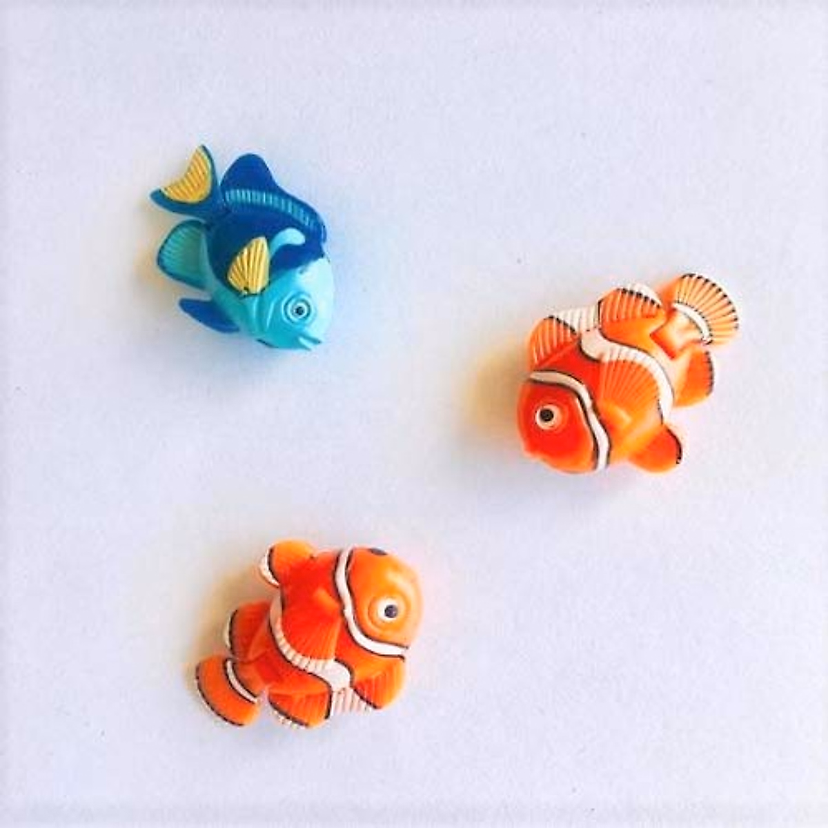 Lightahead LED Mini Desktop Fantasy Fish Lamp with Color Changing Light Effects. A Sensory Synthetic Fish Tank Aquarium Mood Lamp. Excellent Gift