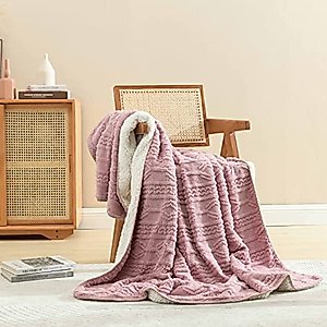 SofyCotty Sherpa Throw Blanket Soft Warm Cozy Plush Throws Blankets for Couch Sofa, Flannel Fleece Throws Geometric Knitted Pattern Blankets for Bed Living Room(50x60 inches,Pink)