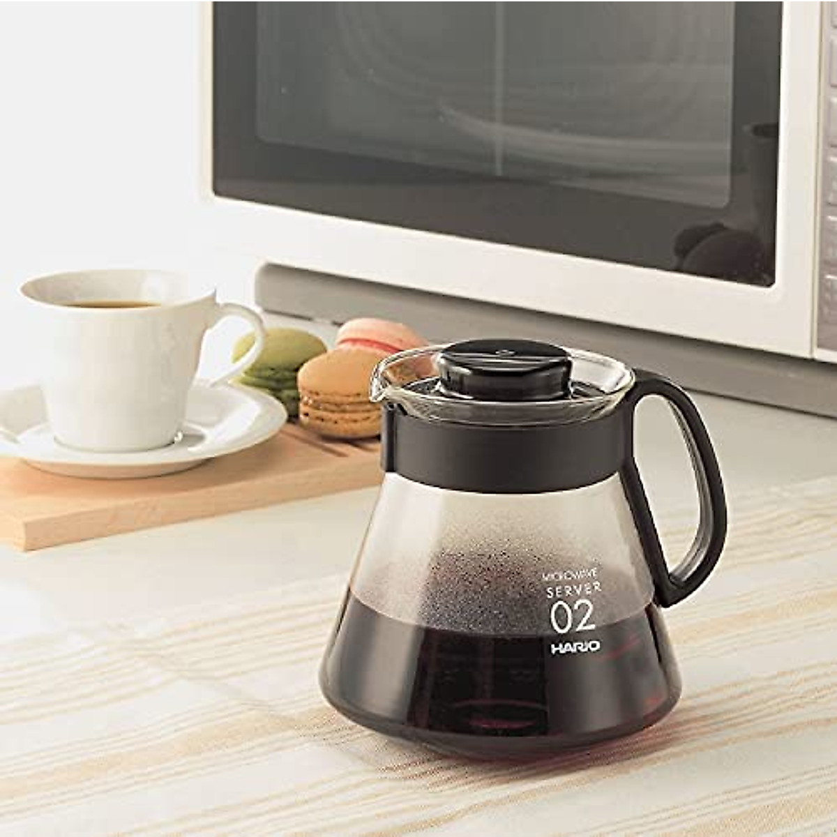 Hario V60 Glass Range Coffee Server, 600ml, Black
