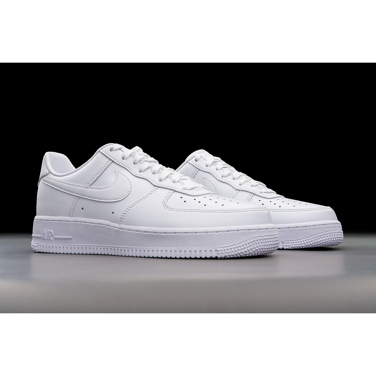 Nike Mens Air Force 1 Low '07 CW2288 111 White on White - Size 9.5