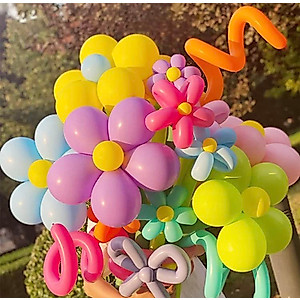 200 PCS Latex Twisting Balloons 260Q Magic Balloons Assorted Color Long Balloons For Animal Shape Party, Birthdays, Clowns, Weddings Decorations (With 1PCS Pump)…