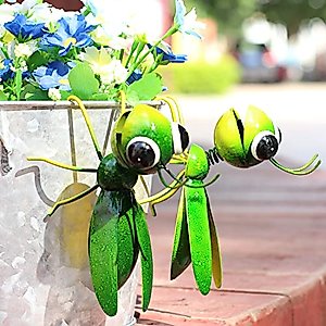 Cruis Cuka Metal Yard Art Garden Decor Cute Grasshopper Lawn Ornament ​Hanging Wall Sculpture - Set of 2