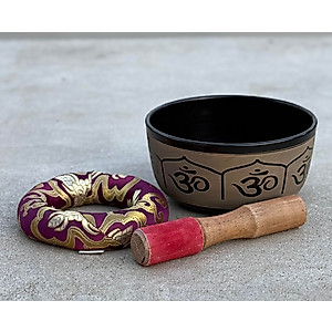 DharmaObjects Yoga Meditation 6 Inches OM Mantra Singing Bowl/Pad/Mallet Gift Set (Black)