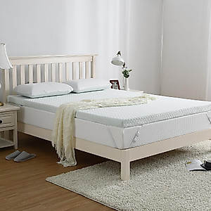 Aibudy Green Tea Memory Foam Mattress Topper, Cooling Gel Foam, 3 Inch Thk Mattress Pad Bed Topper with Zippered Bamboo Cover for Back Pain, Soft & Comfortable - Queen Size