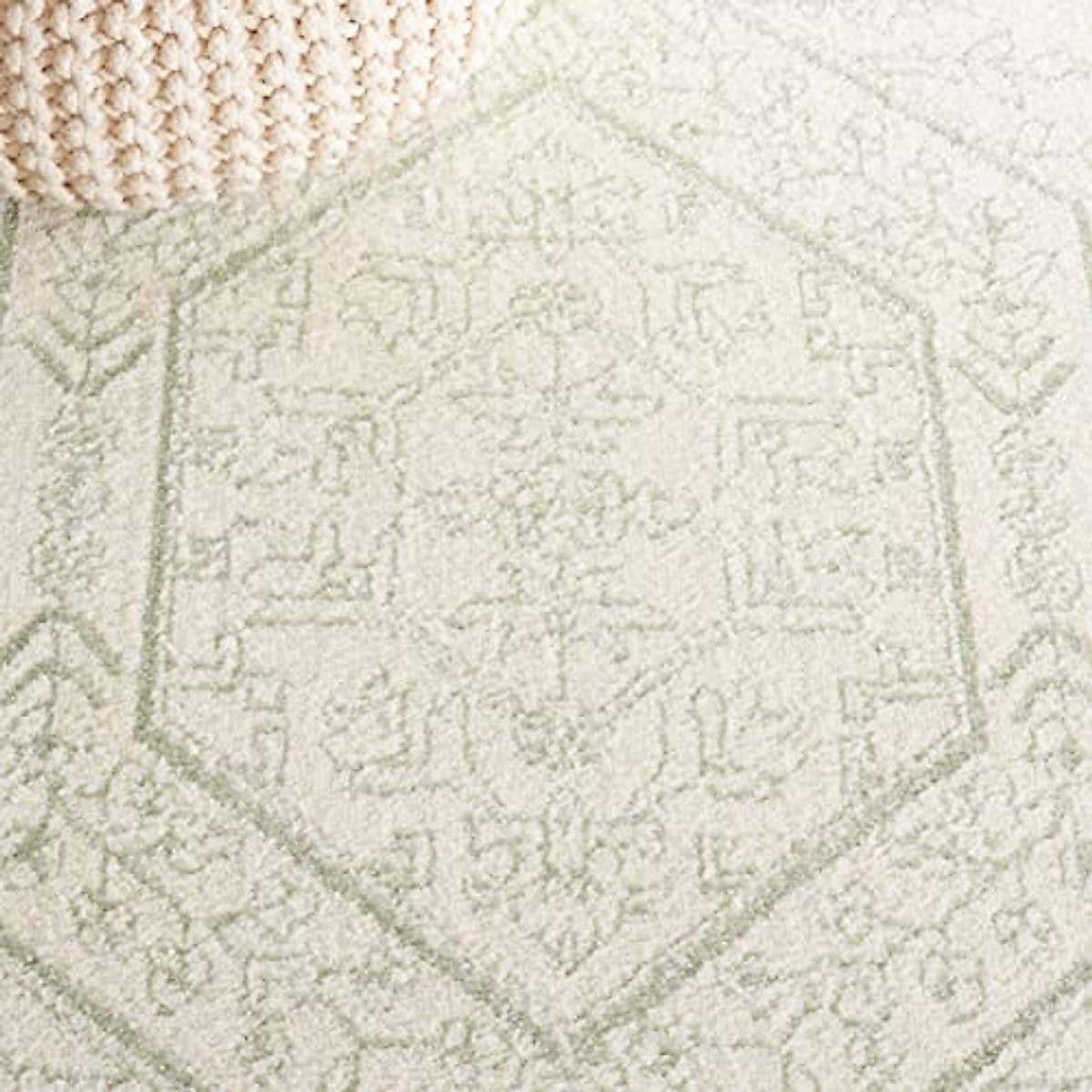 Safavieh Adirondack Collection 4' x 6' Sage/Ivory ADR108W Oriental Medallion Non-Shedding Entryway Living Room Foyer Bedroom Accent Rug