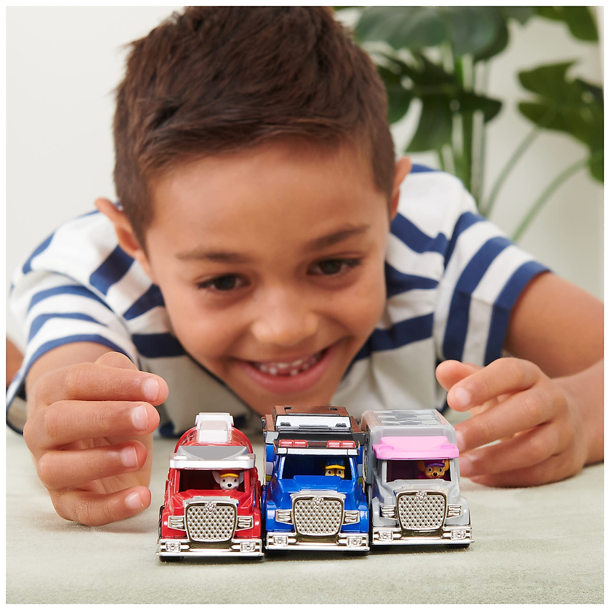 Paw Patrol, True Metal Chase, Marshall and Skye Collectible Big Truck Pups Toy Trucks (Amazon Exclusive) 1:55 Scale, Kids Toys for Ages 3 and up