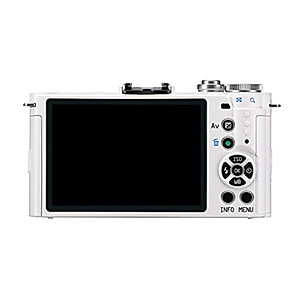 Pentax PENTAX Q-S1 02, 06 Zoom Kit (Pure White) 12.4MP Mirrorless Digital Camera with 3-Inch LCD (Pure White)