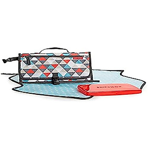 Skip Hop Portable Baby Changing Pad, Pronto, Triangles