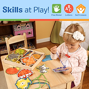 Melissa & Doug Alphabet Wooden Lacing Cards With Double-Sided Panels and Matching Laces - Lacing Toys For Toddlers, Fine Motor Skills Threading Cards, Sewing Cards For Preschoolers And Kids Ages 3+