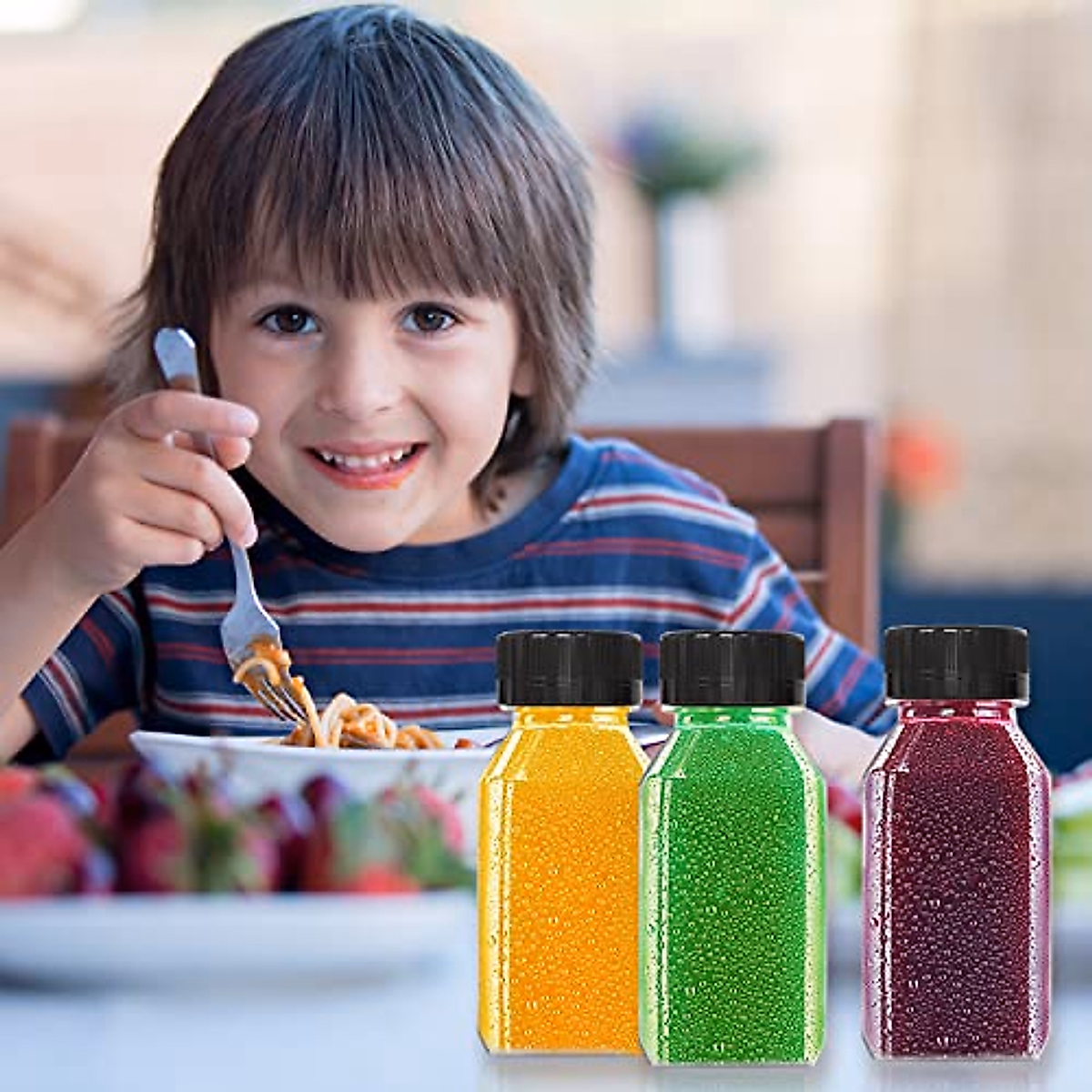 MANSHU 8 OZ Plastic Juice Bottles, Reusable Bulk Beverage Containers, with White Tamper Evident Lids for Juice, Milk and Other Beverages 5 Pack.