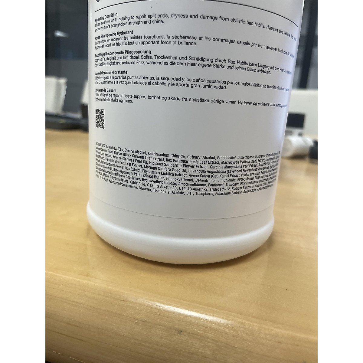 Number 4 L'eau de Mare Hydrating Condition 64 ozHydrating Condition. Deep Hydrating Conditioner. Lightweight, Dentangling, Color Protecting, 64 oz