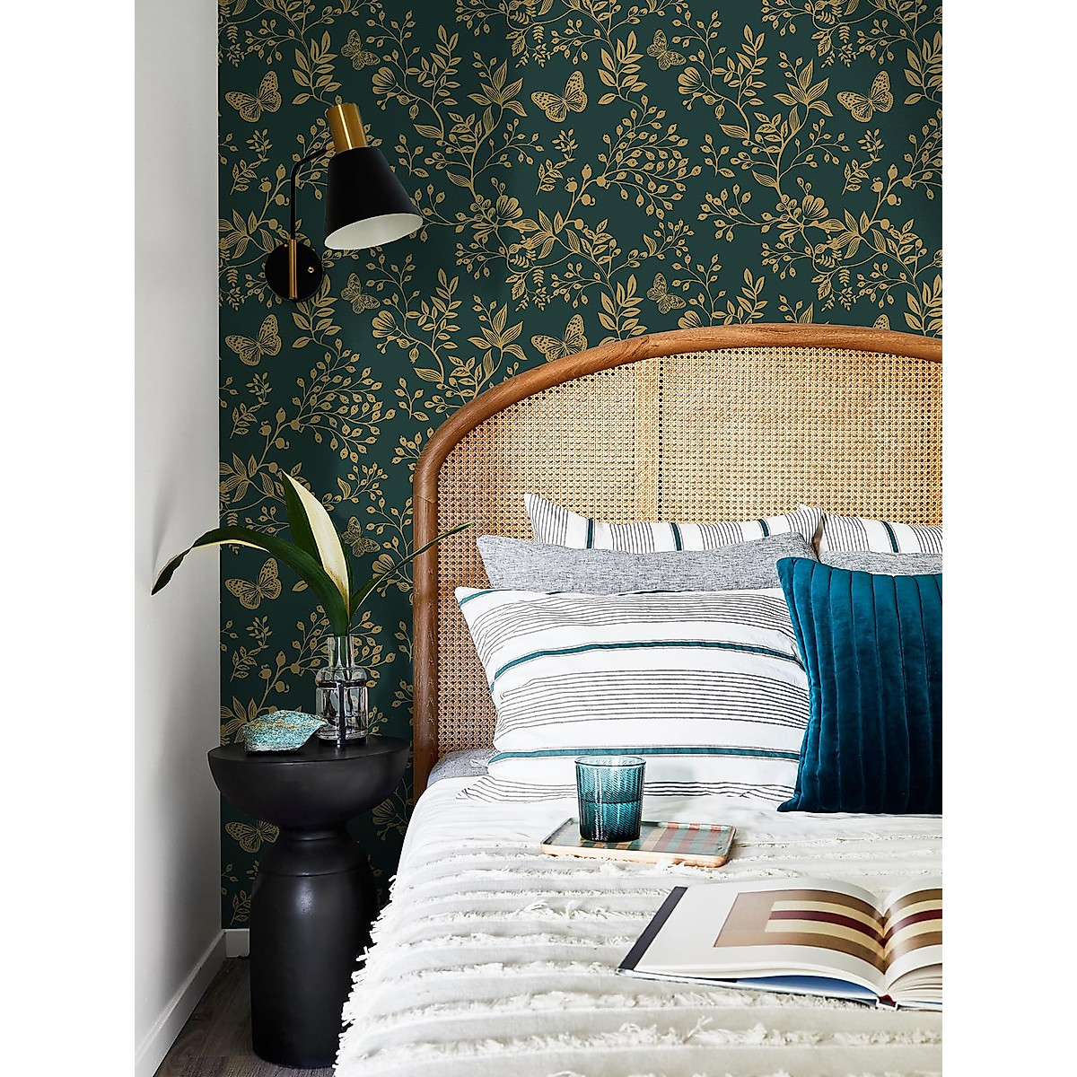 Wudnaye Green Vintage Floral Wallpaper Peel and Stick Wallpaper Dark Green and Gold Flower Leaf Butterfly Contact Paper 17.7" X 118.1" Removable Self Adhesive Boho Wallpaper for Bedroom Cabinets Decor