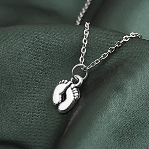 PLITI Daughter Pregnancy Gift Mommy To Be Jewelry Pregnancy Announcement Gift Baby Feet Necklace (Pregnancy feet nec)