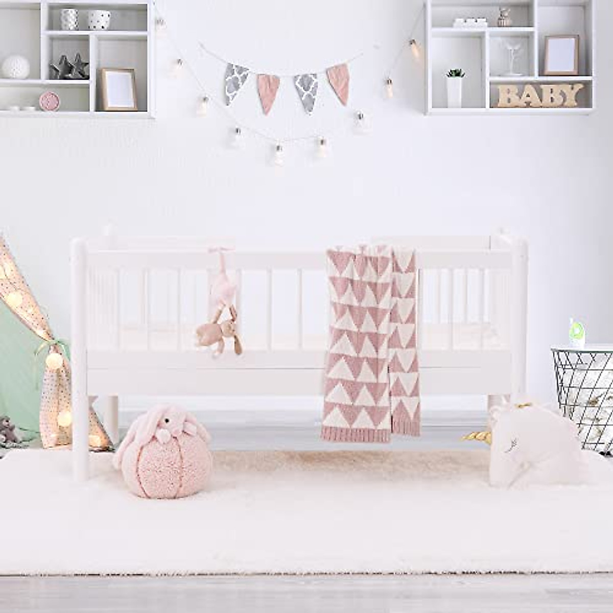 ROSMARUS Fluffy Rug for Bedroom 3'X5' Fuzzy Rug for Girls Boys Kids Nursery Teens Room Room Shaggy Rug for Dorm Shag Carpet Room Decor, White