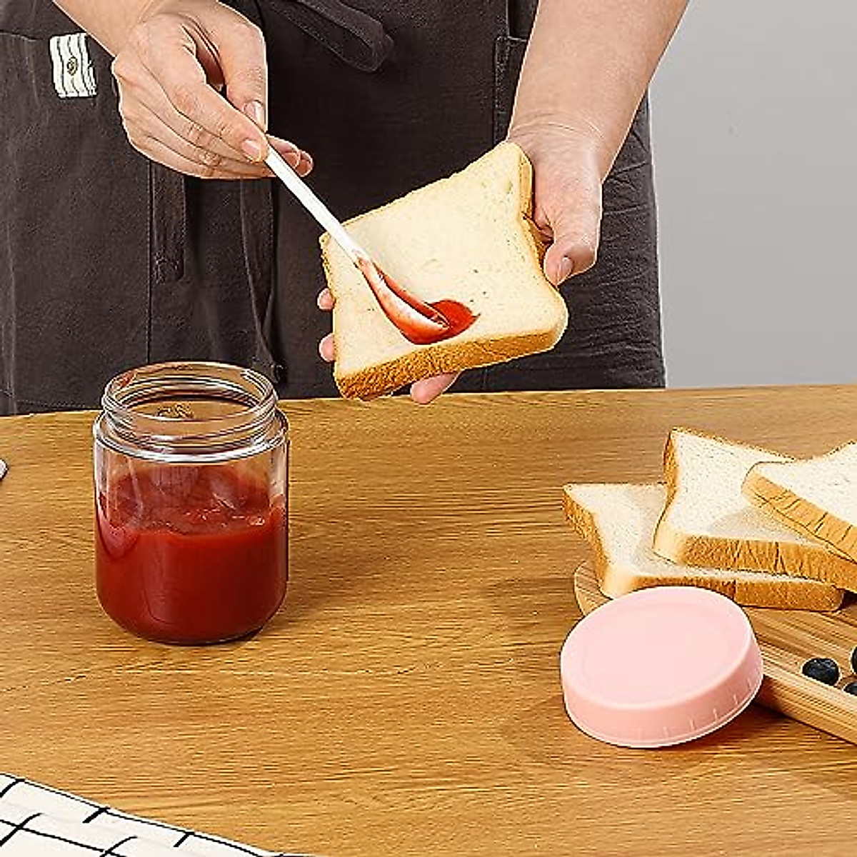 4 Pack Mason Jars 16 oz with Lids, Glass Jar with Screw Lid and Mesurement Marks, Glass Jars with Airtight Lids for Overnight Oats, Pickles, Salad, Spice, Candy, Jam, Seasoning, Meal Prep Containers