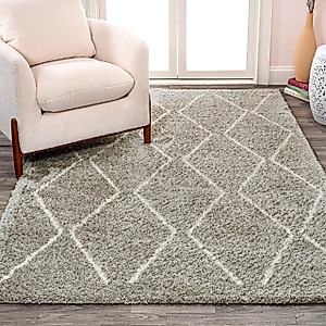 JONATHAN Y MOH405B-5 Catala Moroccan Diamond Shag Area Rug, Contemporary,Farmhouse, Mid-Century for Bedroom, Kitchen, Living Room, Easy-Cleaning, Gray/Ivory, 5 ft. x 8 ft.