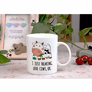 LOZACHE Dog Mom Gifts for Women, 11oz Best Dog Mom Ever Coffee Mug Cup Dog Lovers Gift For Mom, Fur Mama, Wife, Mother, Sister, Aunt, Her, or Friends (Dog)