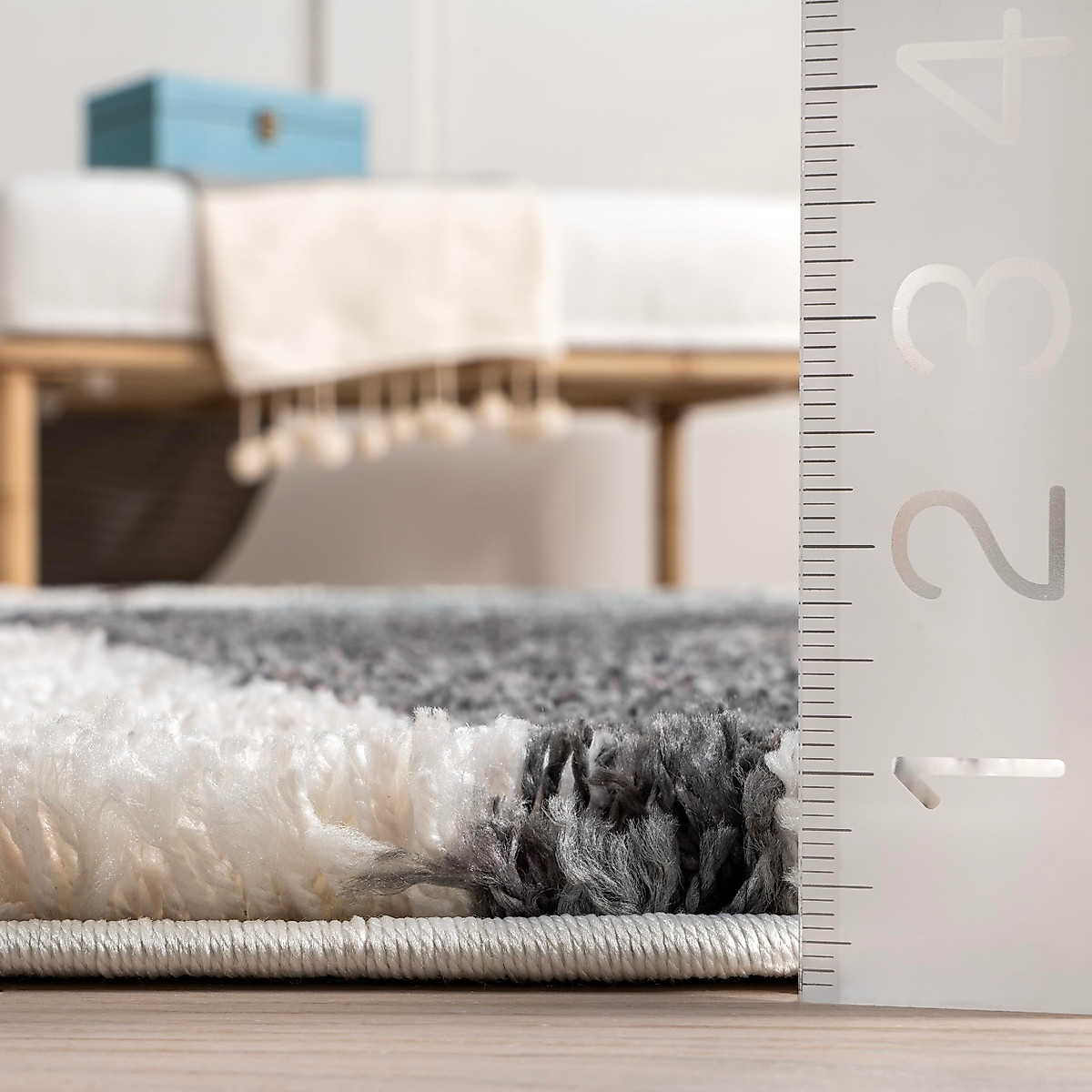 nuLOOM Kali Geometric 4x6 Shag Area Rug for Living Room Bedroom Dining Room Nursery Kitchen, Navy