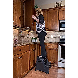 Rubbermaid RM-P2 2-Step Molded Plastic Stool with Non-Slip Step Treads, 300-Pound Capacity (Amazon Exclusive) , Black