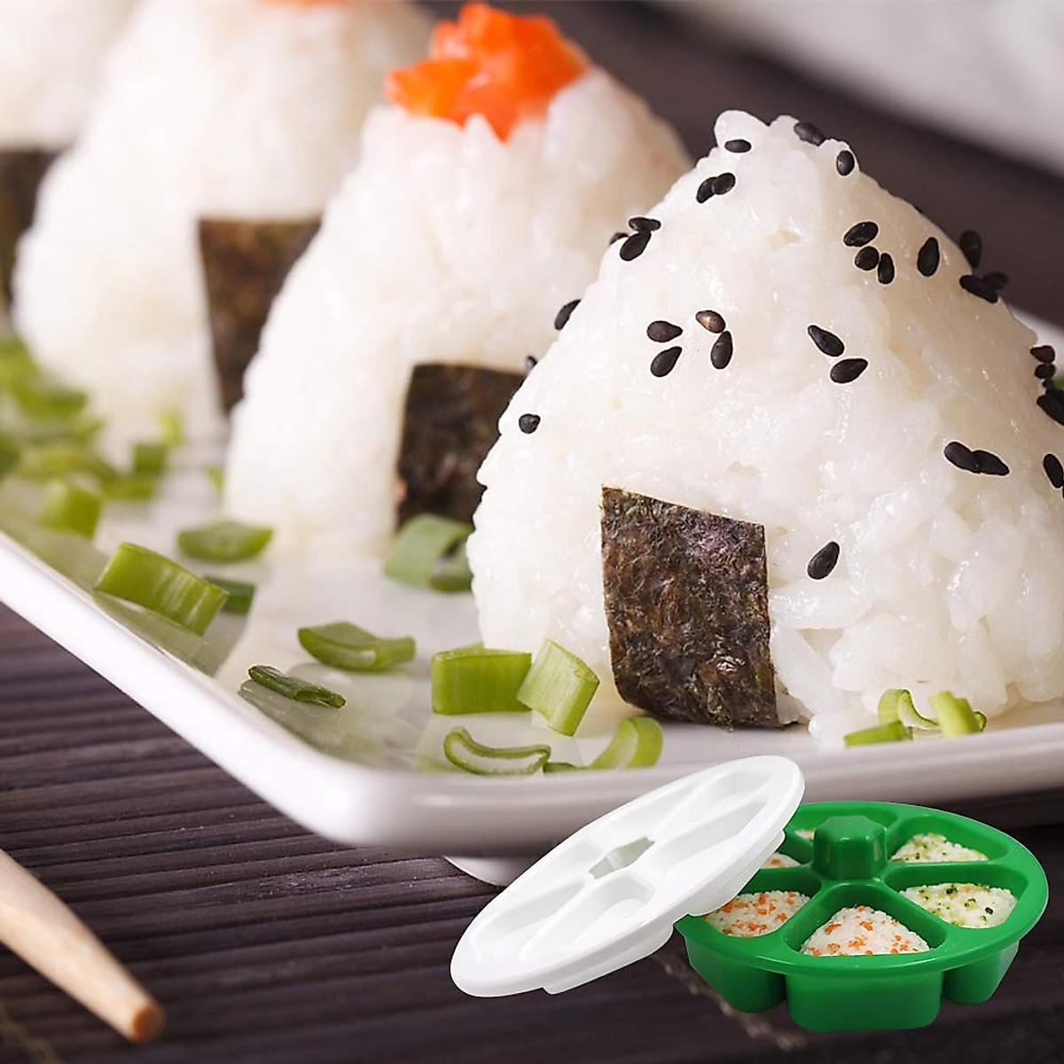 DIY Triangle Sushi Mold, Food Grade BPA free Onigiri Maker Onigiri Rice Mold, Make Up To 6 Sushi Rice Balls at Once Easily and Quickly