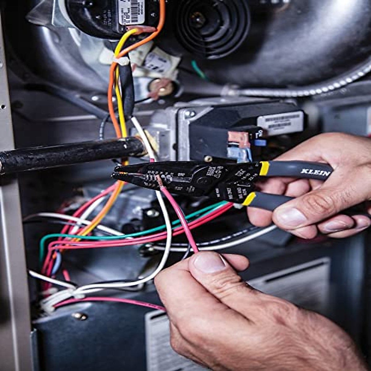 Klein Tools 1009 Multi Tool, Wire Stripper, Crimping Tool, Wire Cutter, Long-Nose Multi-Purpose Electrician Tool