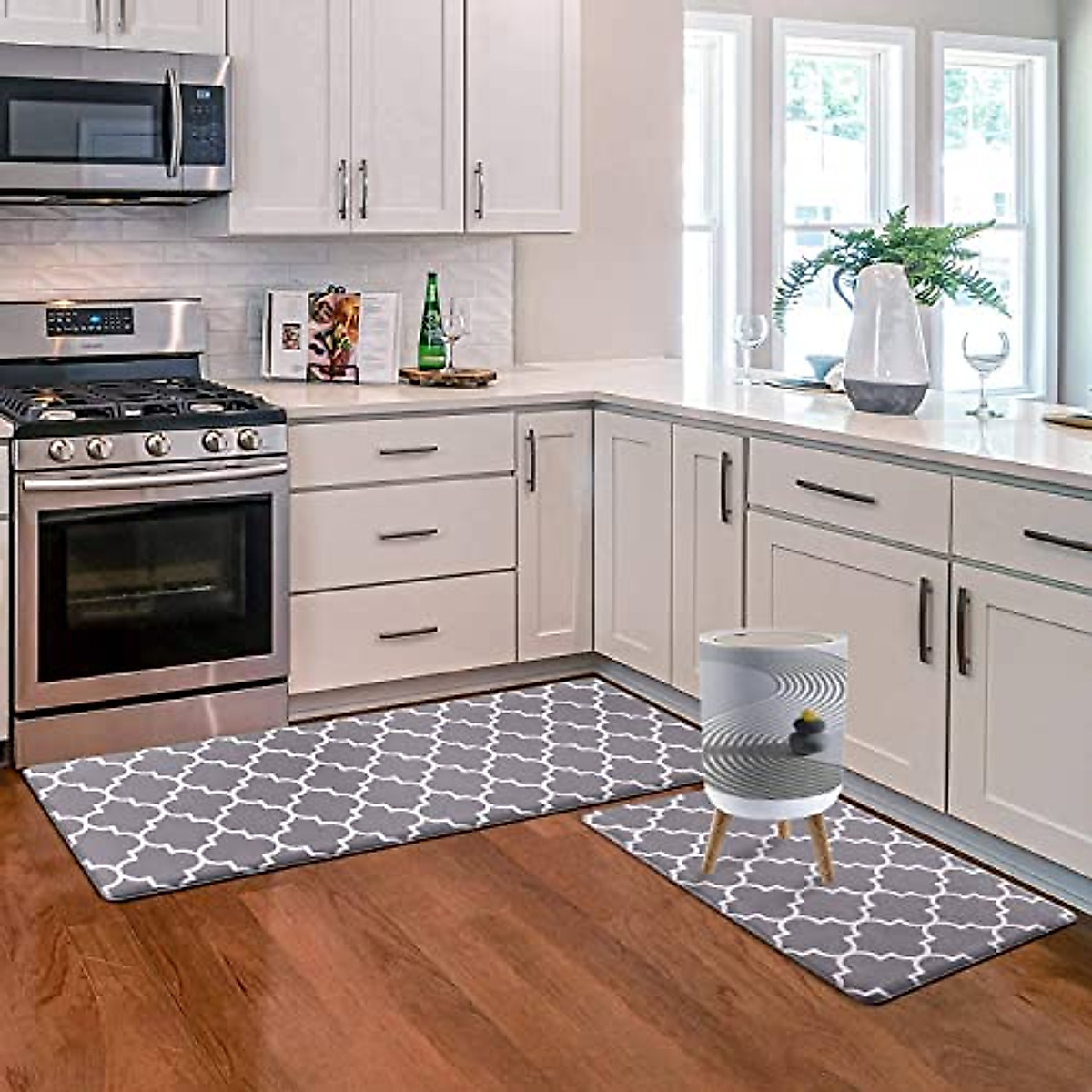 CAKOJV188 Round Trash Can with Press Lid Japan Garden Small Garbage Can Trash Bin Dog-Proof Trash Can Wooden Legs Waste Bin Wastebasket 7L/1.8 Gallon