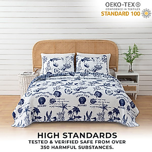 Great Bay Home Twin/Twin XL Coastal Bedding Set, Summer Coastal Quilt with Sham, Beach 2-Piece Reversible All Season Bedspread Quilt Set. Lightweight Nautical Quilted Coverlet. Navy