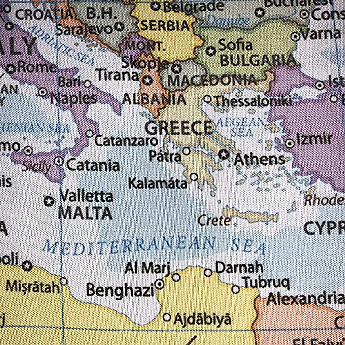 Large World Map Tapestry Wall Hanging Tapestry World Map For Kids Educational Tapestry With Country Flags World Map for Classroom Decor Kids Room Home Traveling Geography Students 60x80 In