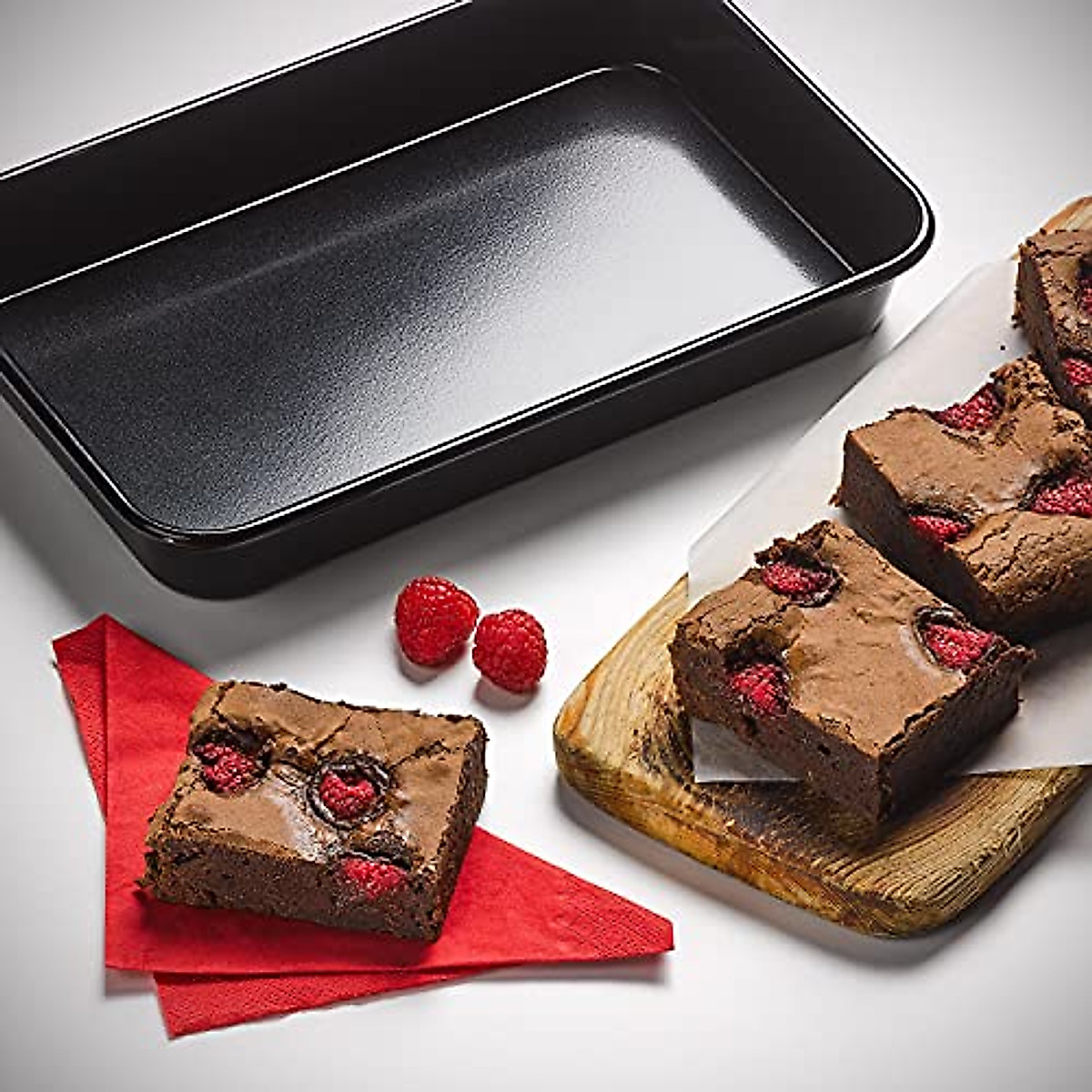 Tala Performance, Brownie Pan, Professional Gauge Carbon Steel with Whitford Eclipse Non-Stick Coating, Cake Tin, 29.4 x 19.1 x 4cm